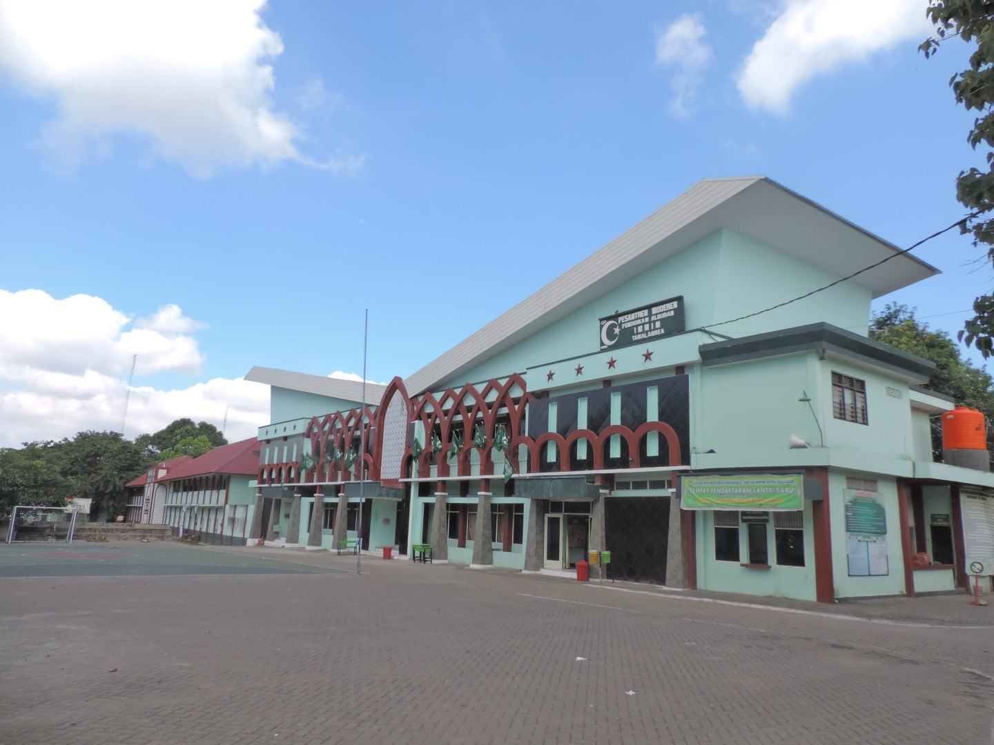 7 Rekomendasi Pondok Pesantren Modern Makassar Terbaik